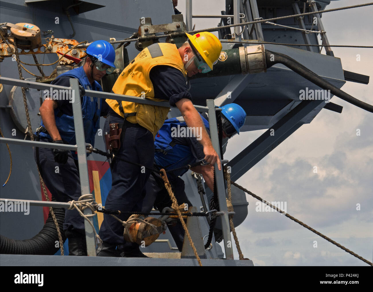 Uss san jacinto fuel probe hi-res stock photography and images - Alamy