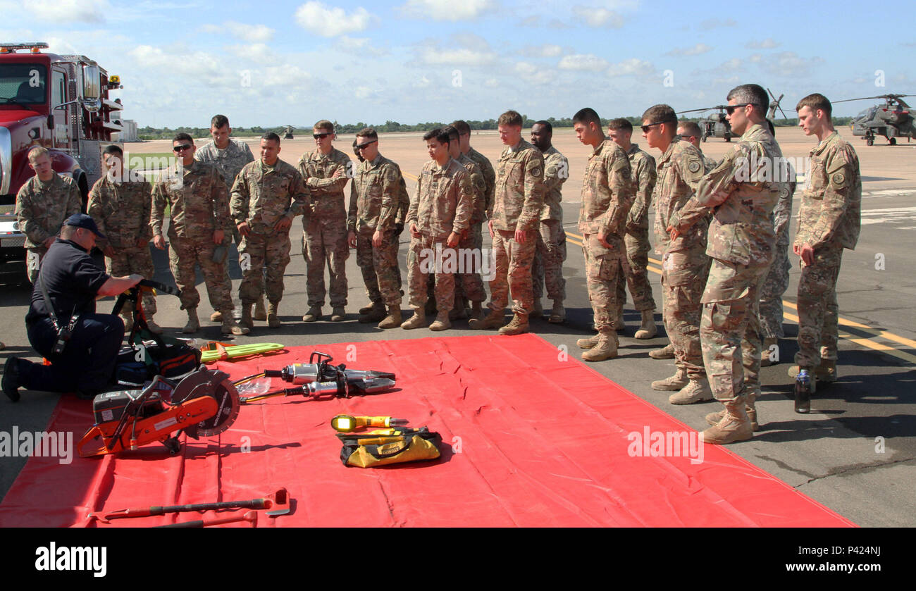 Fort Hood Fire station 3 demonstrates to the Soldiers of 3d Cavalry ...
