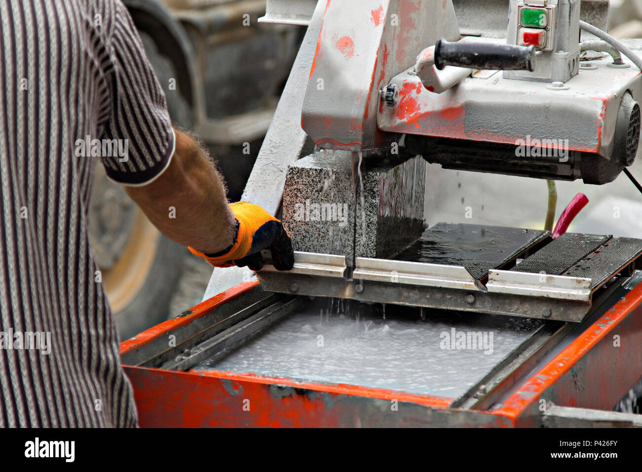 Marble cutting machine block hi-res stock photography and images - Alamy