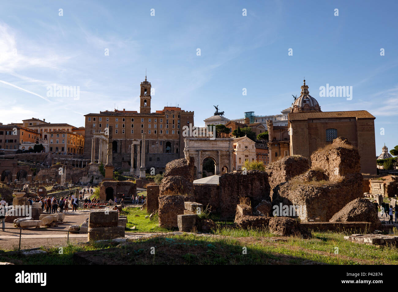 Foro romano de italia hi-res stock photography and images - Alamy