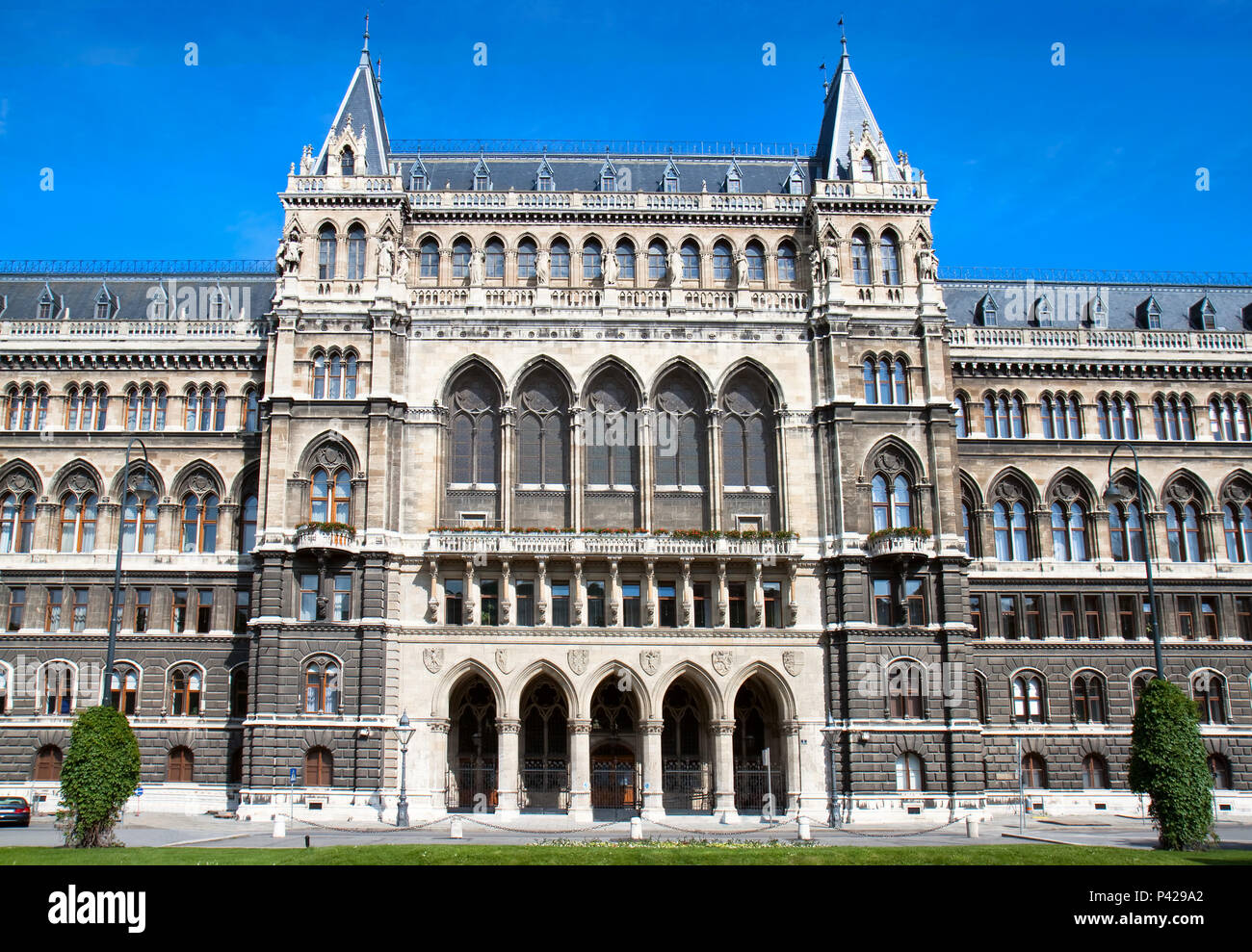 Viennese gothic architecture hi-res stock photography and images - Alamy