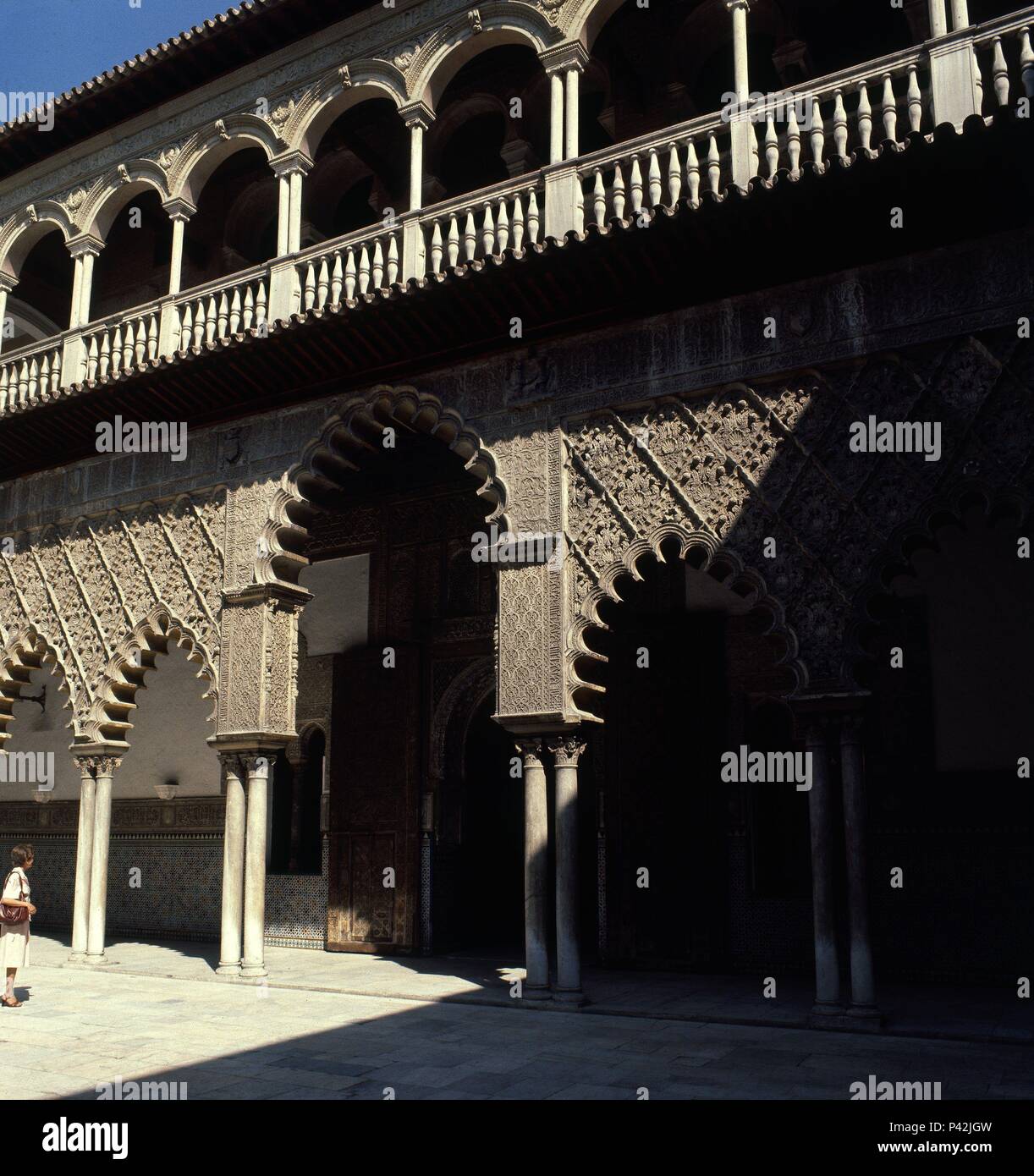 PALACIO DEL REY DON PEDRO - PATIO DE LAS DONCELLAS - SIGLO XIV ...
