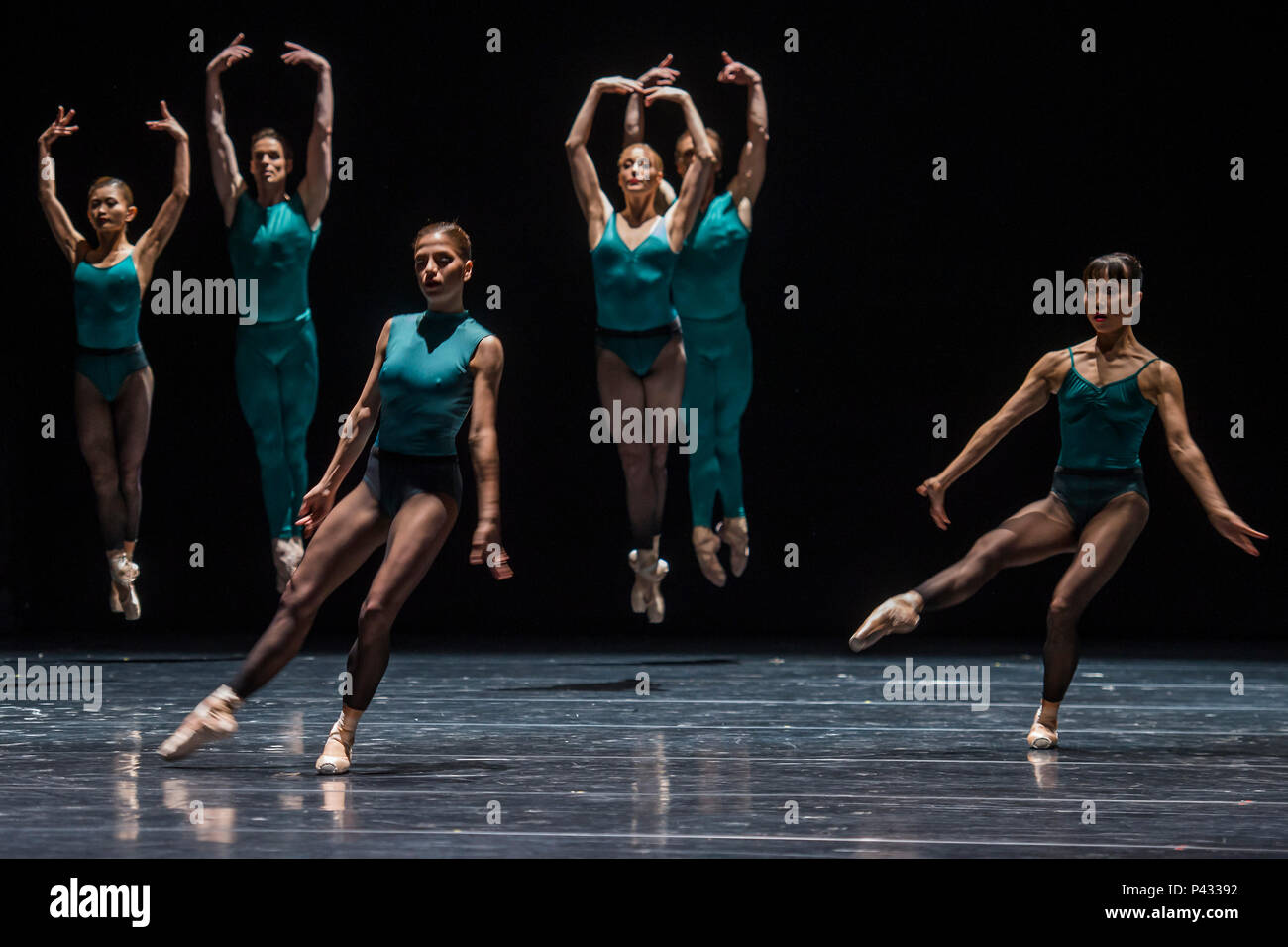 London, UK. 20th June, 2018. In the Middle, Somewhat Elevated ...