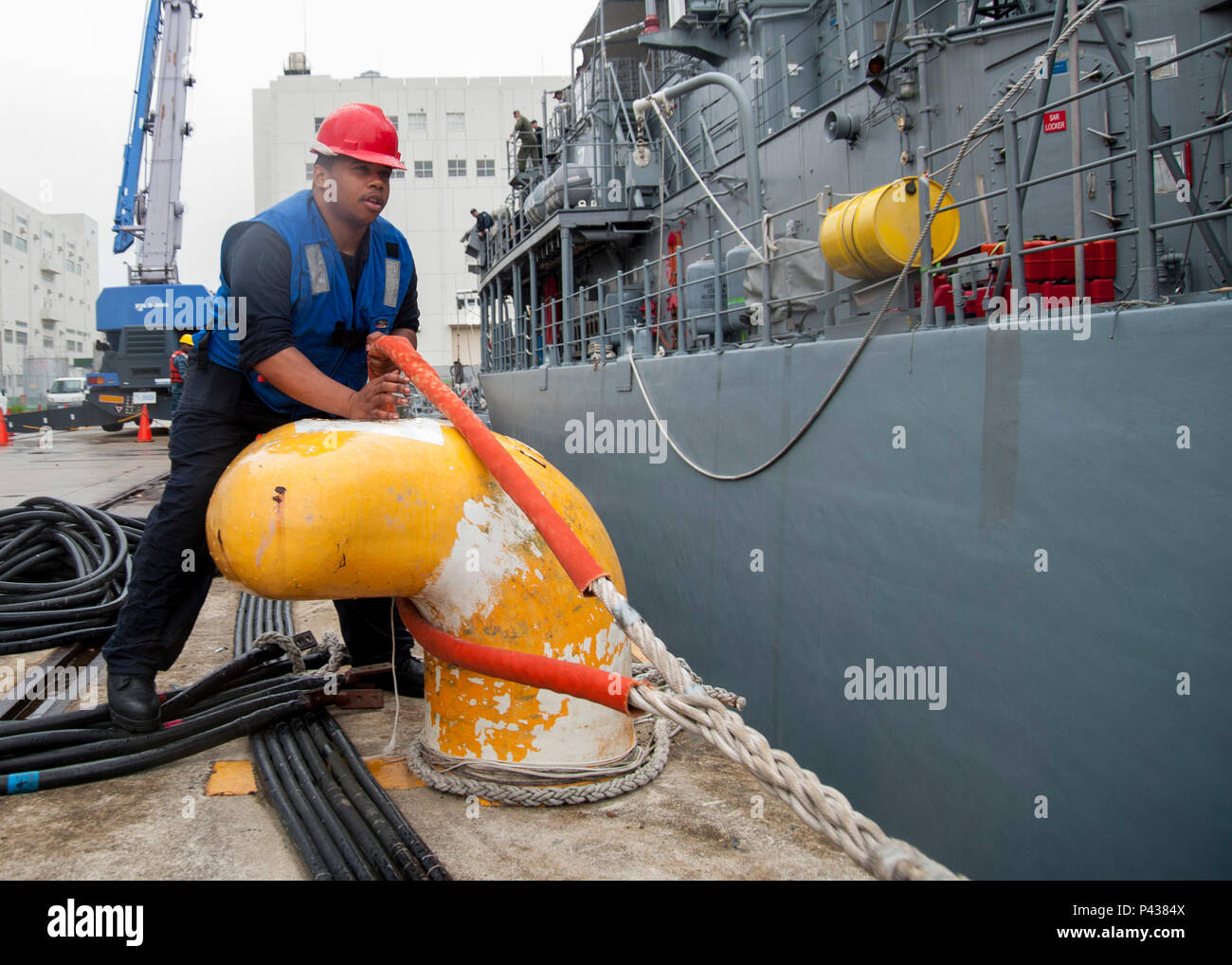 Moored mines hi-res stock photography and images - Alamy