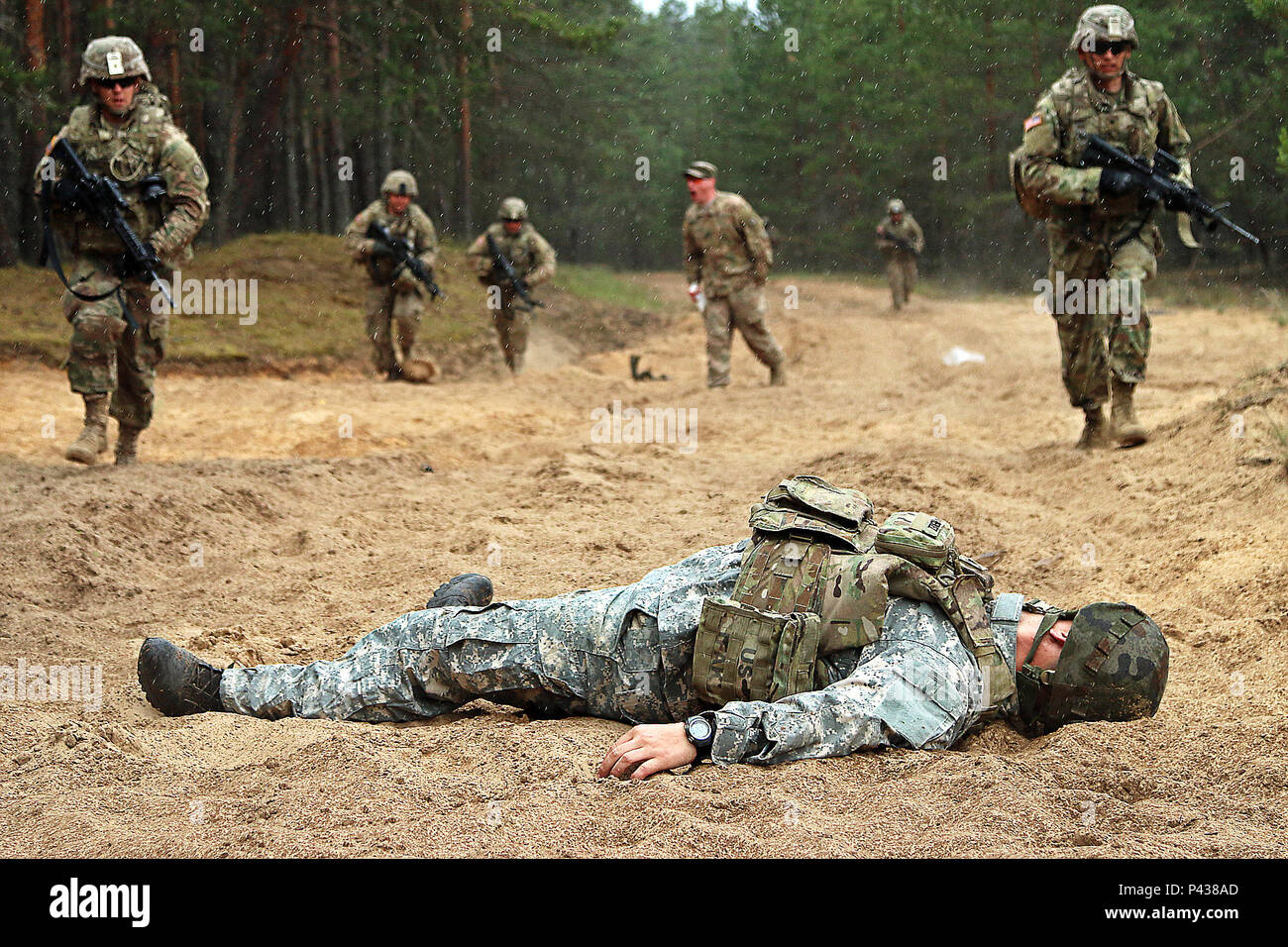 Soldiers assigned to B Battery, Field Artillery Squadron, 2nd Cavalry ...