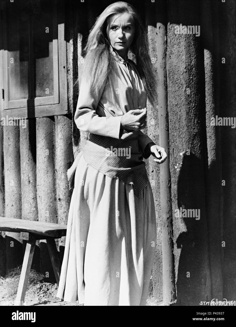 Original Film Title: THE STALKING MOON. English Title: THE STALKING ...