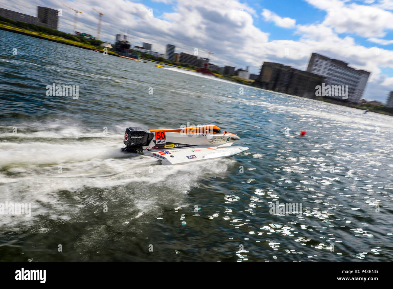 Marit Stromoy driving for Emirates Racing Team racing in the F1H2O ...