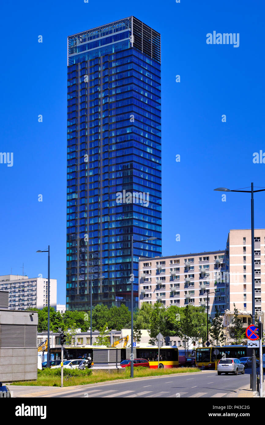 Modern cosmopolitan city center architecture hi-res stock photography ...