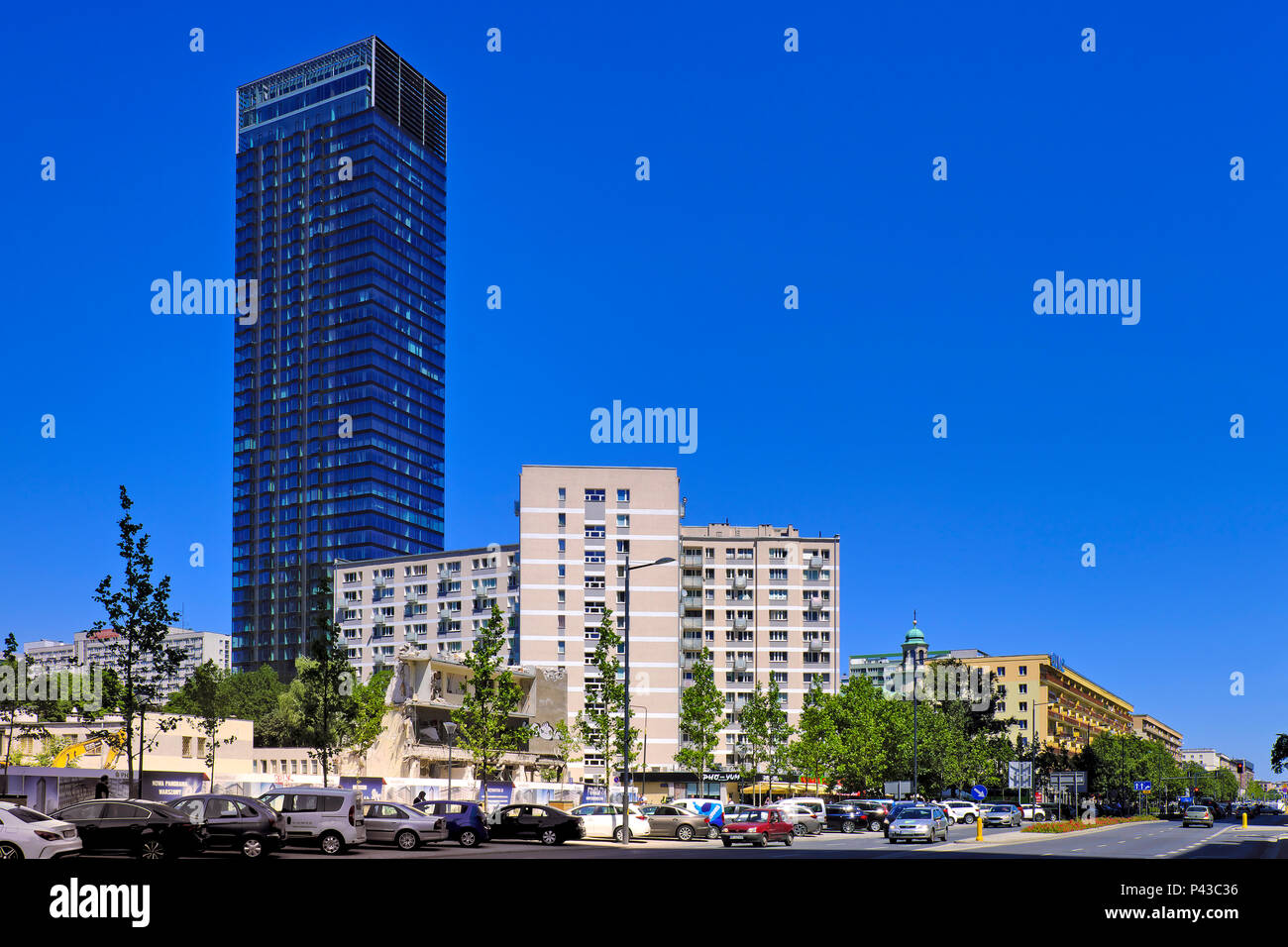 Modern cosmopolitan city center architecture hi-res stock photography ...