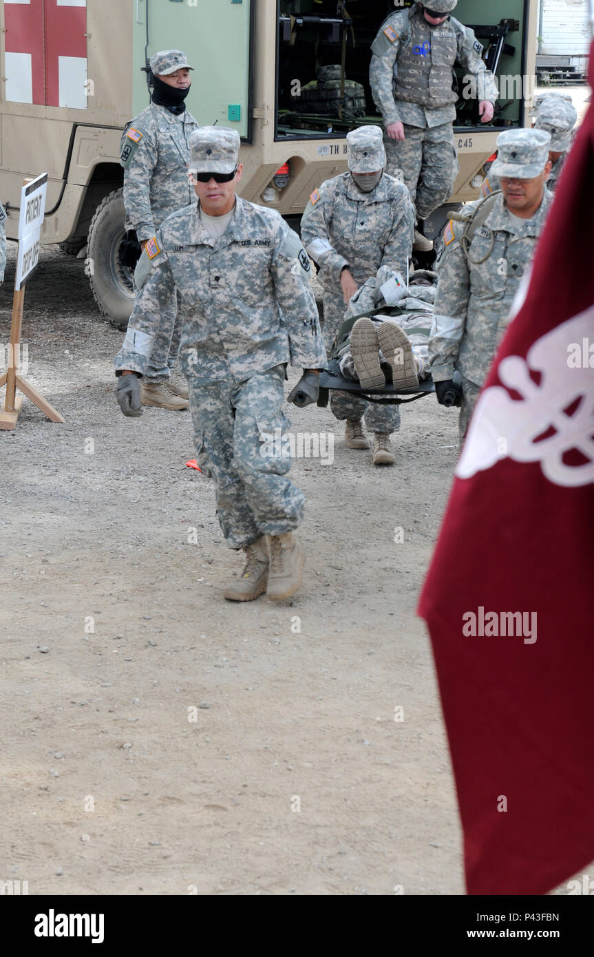 Soldiers of Charlie Company, 29th Brigade Support Battalion participate ...