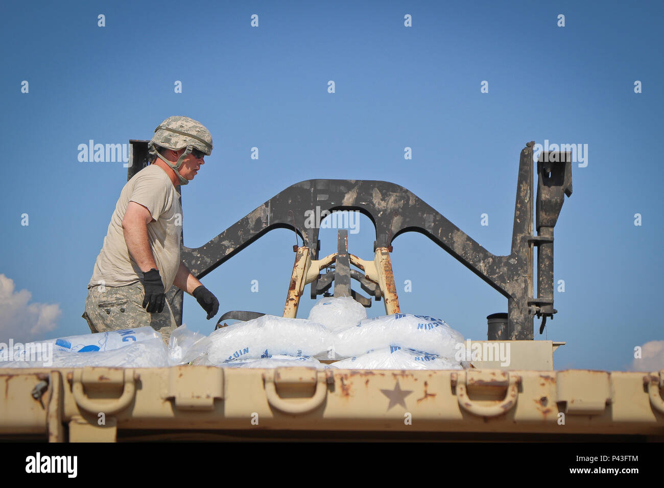 Soldiers of the Special Troops Battalion, 155th Armored Brigade Combat ...