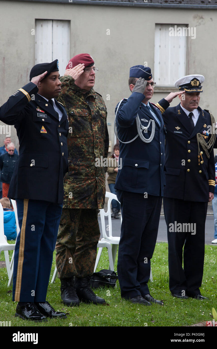 Us 90th infantry division hi-res stock photography and images - Alamy