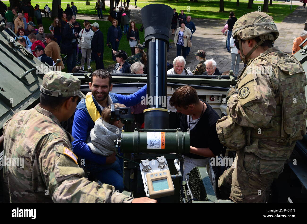 Spc. Charlie Hexiquio and Pvt. Michael Jiminez of Ghost Troop, 2nd ...