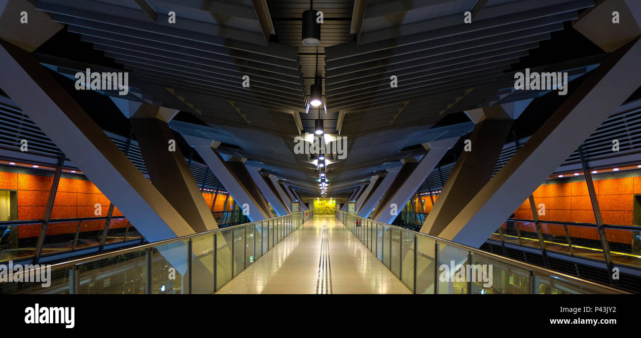 Downtown line hi-res stock photography and images - Alamy