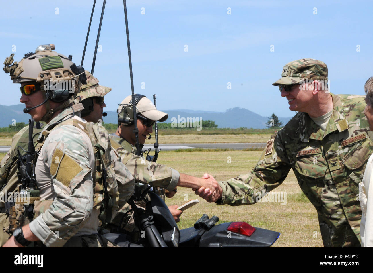 Col. Paul Fitzgerald, 142nd Fighter Wing Commander, visits the 125th ...