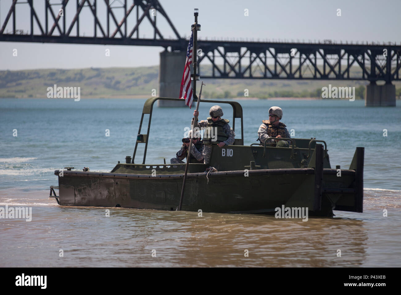 U.S. Soldiers of the 200th Engineer Multi-Role Bridge Company (MRBC ...