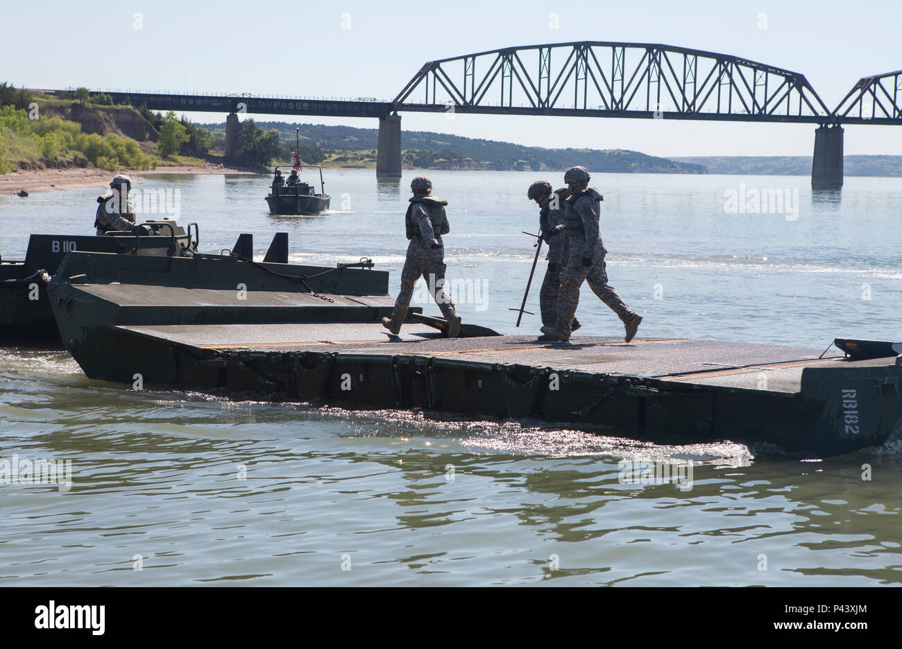 U.S. Soldiers of the 200th Engineer Multi-Role Bridge Company (MRBC ...