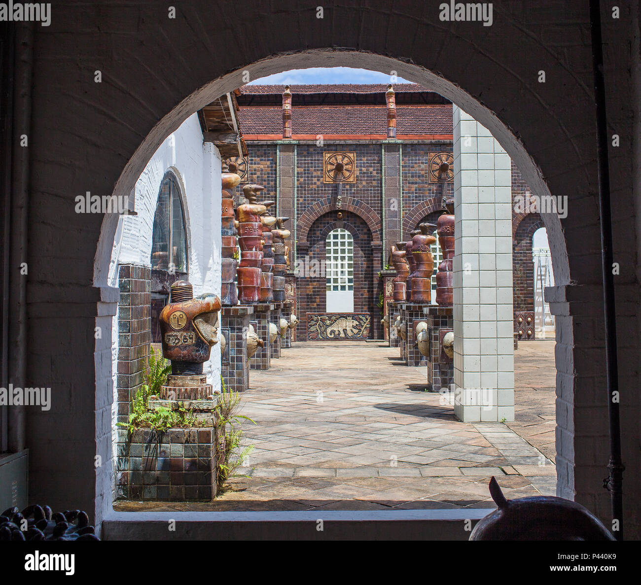 Maior escultor vivo do Brasil, o pernambucano Francisco Brennand tem ...