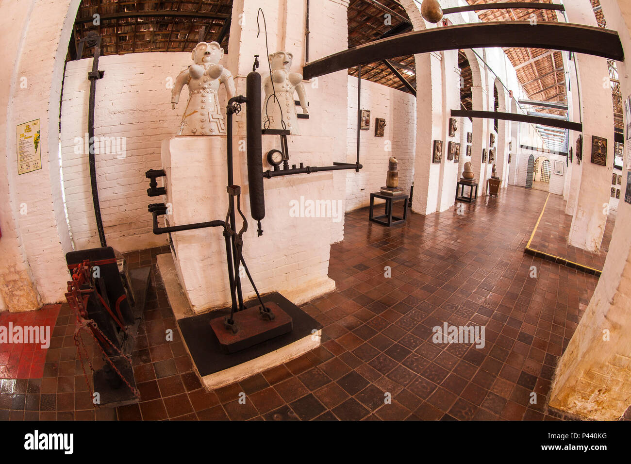 Maior escultor vivo do Brasil, o pernambucano Francisco Brennand tem ...