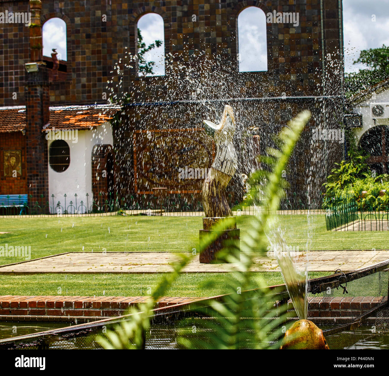 Maior escultor vivo do Brasil, o pernambucano Francisco Brennand tem ...