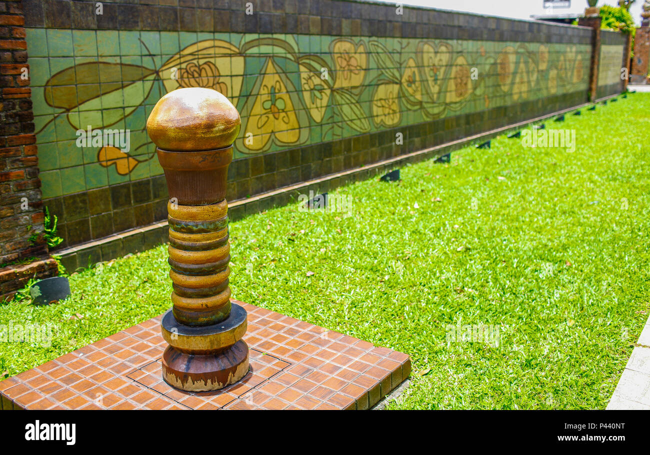 Maior escultor vivo do Brasil, o pernambucano Francisco Brennand tem ...