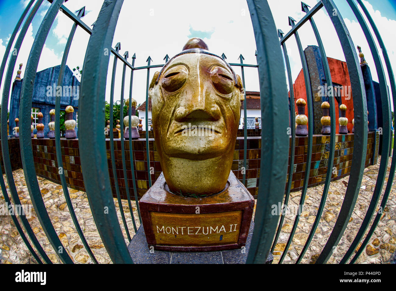 Maior escultor vivo do Brasil, o pernambucano Francisco Brennand tem ...