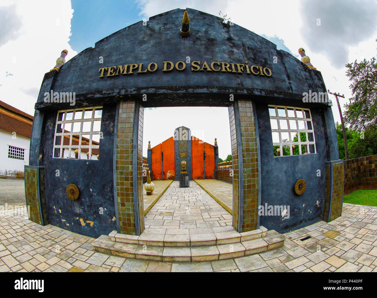 Maior escultor vivo do Brasil, o pernambucano Francisco Brennand tem ...