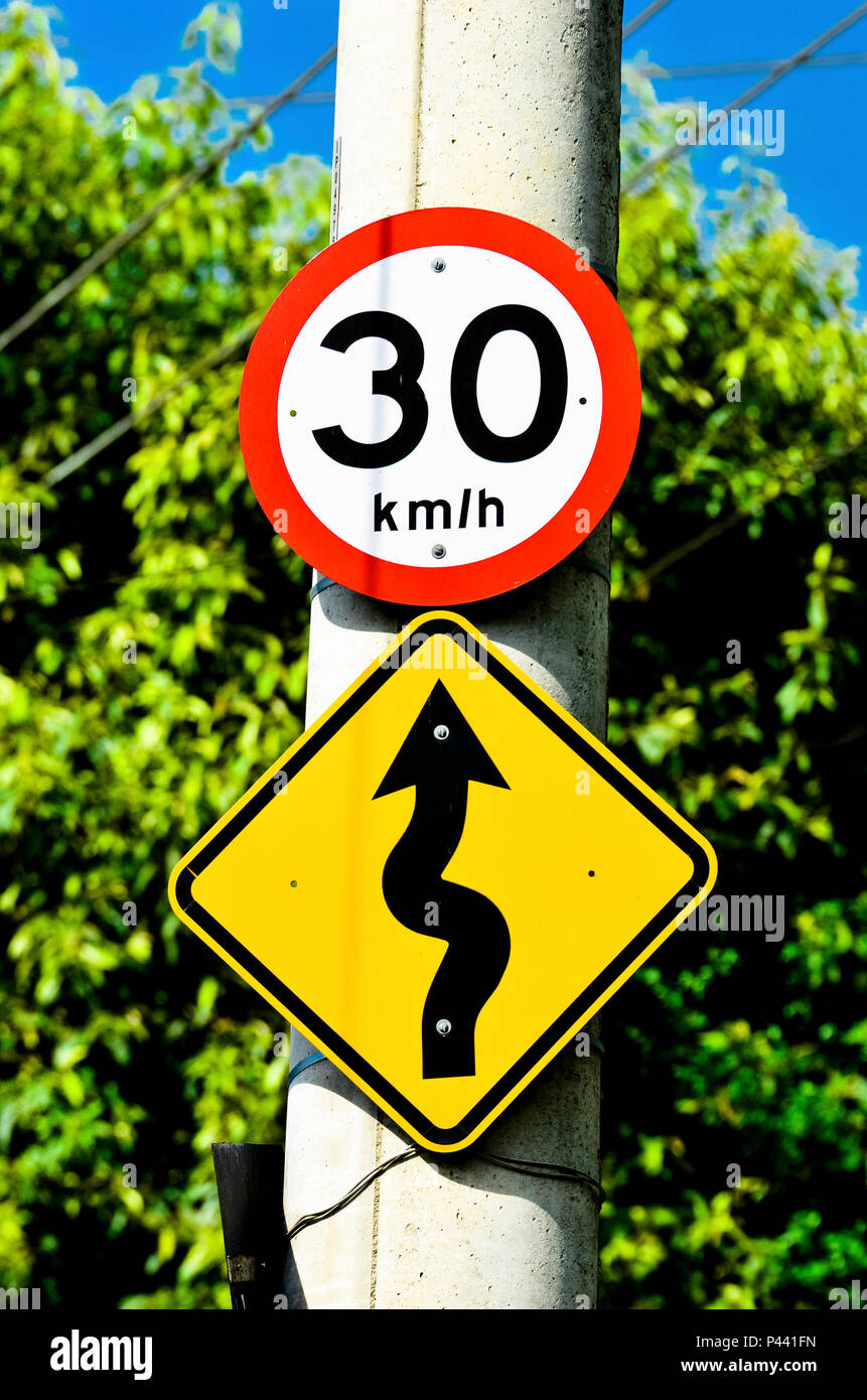 O'que é Pista Sinuosa - LIBRAIN