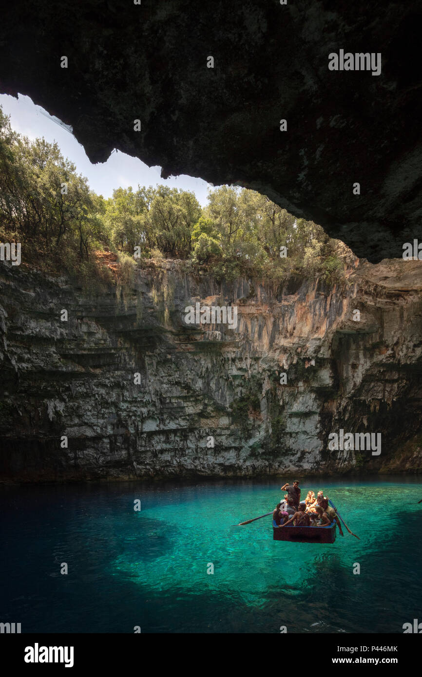 Melissani cave kefalonia greece hi-res stock photography and images - Alamy