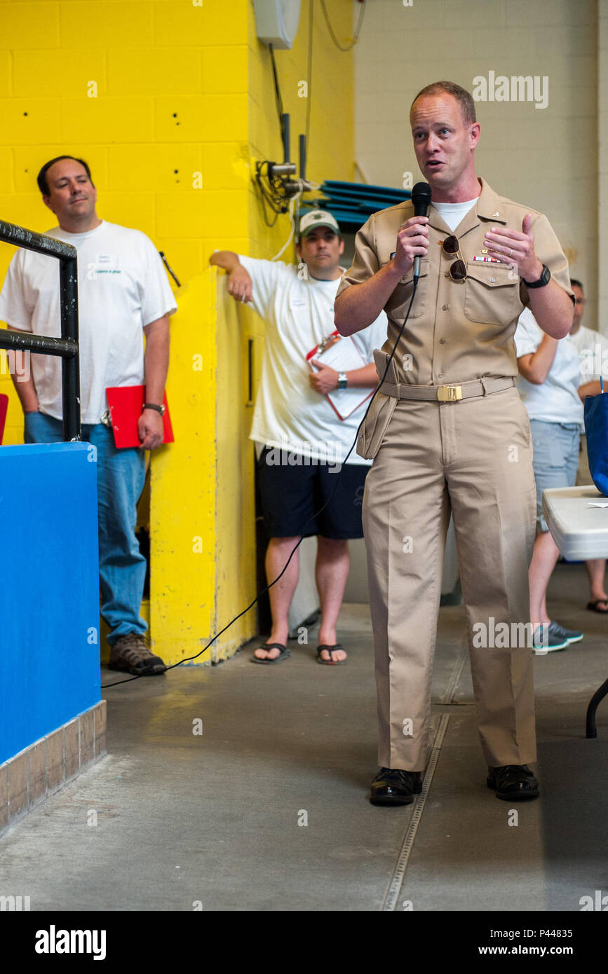 Naval undersea warfare center keyport hi-res stock photography and ...