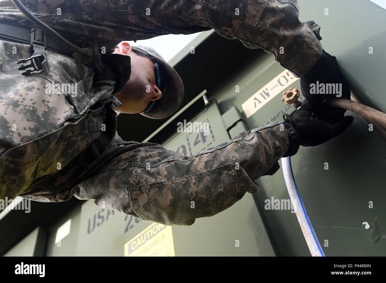 Military hygiene system hi-res stock photography and images - Alamy