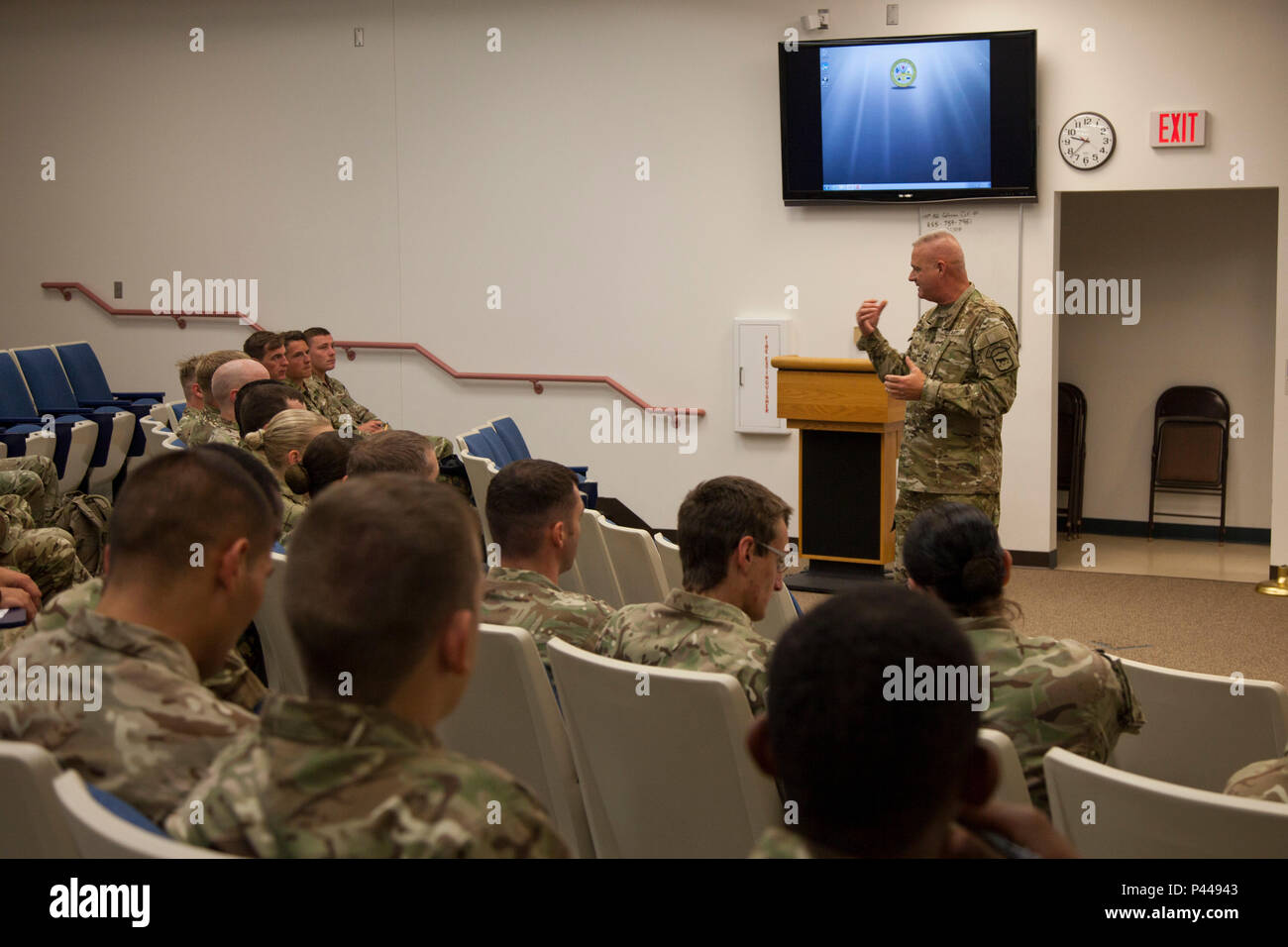 U.S. Army Sgt. 1st Class Randy Tollefson with 2nd Battalion, 196th ...