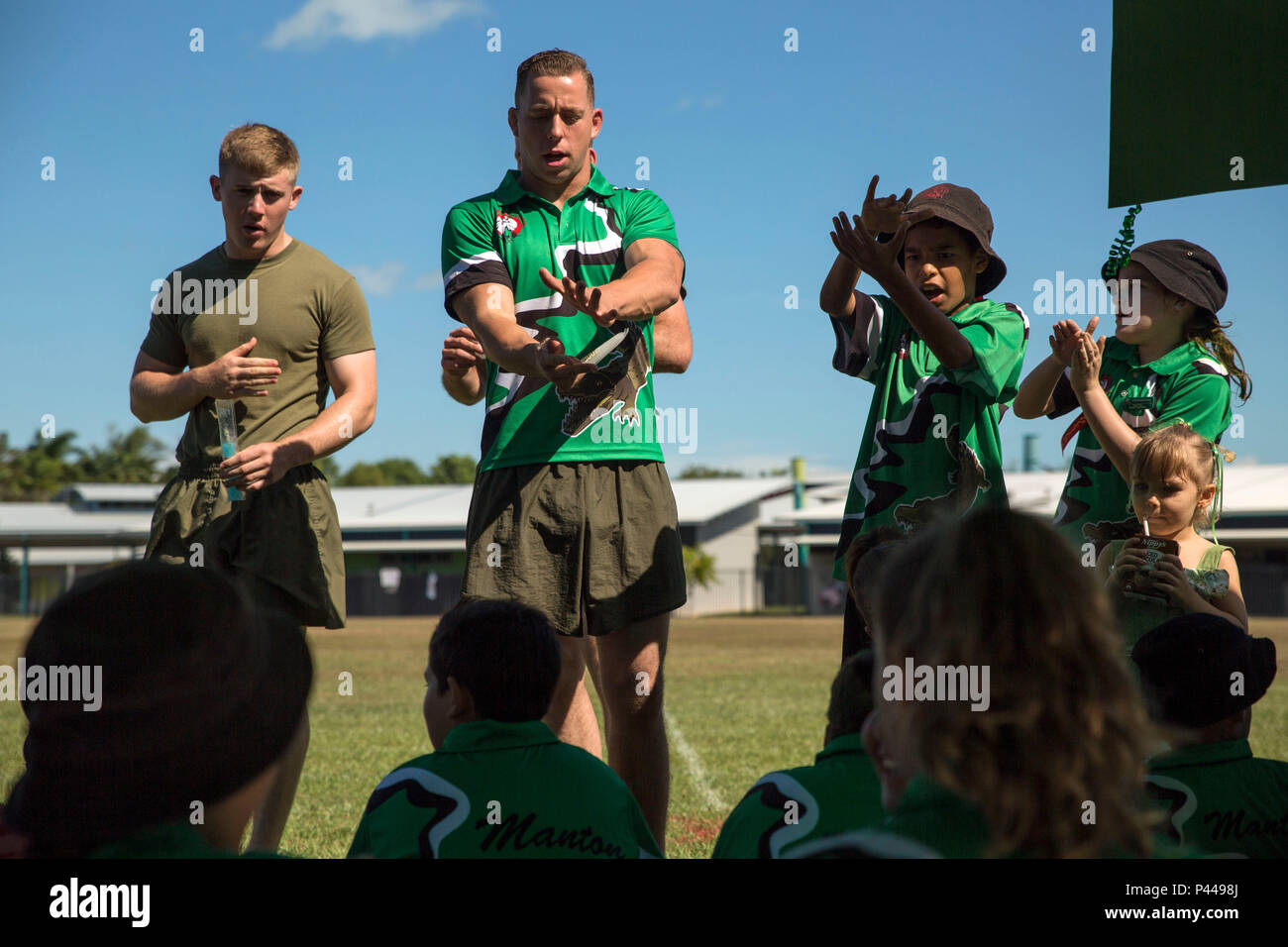 School sports day australia hi-res stock photography and images - Alamy