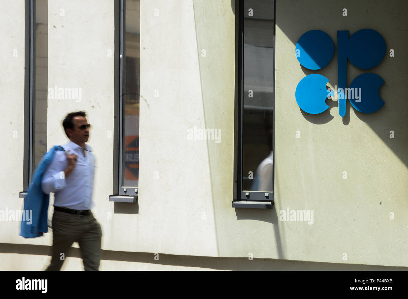 Opec logo hi-res stock photography and images - Alamy