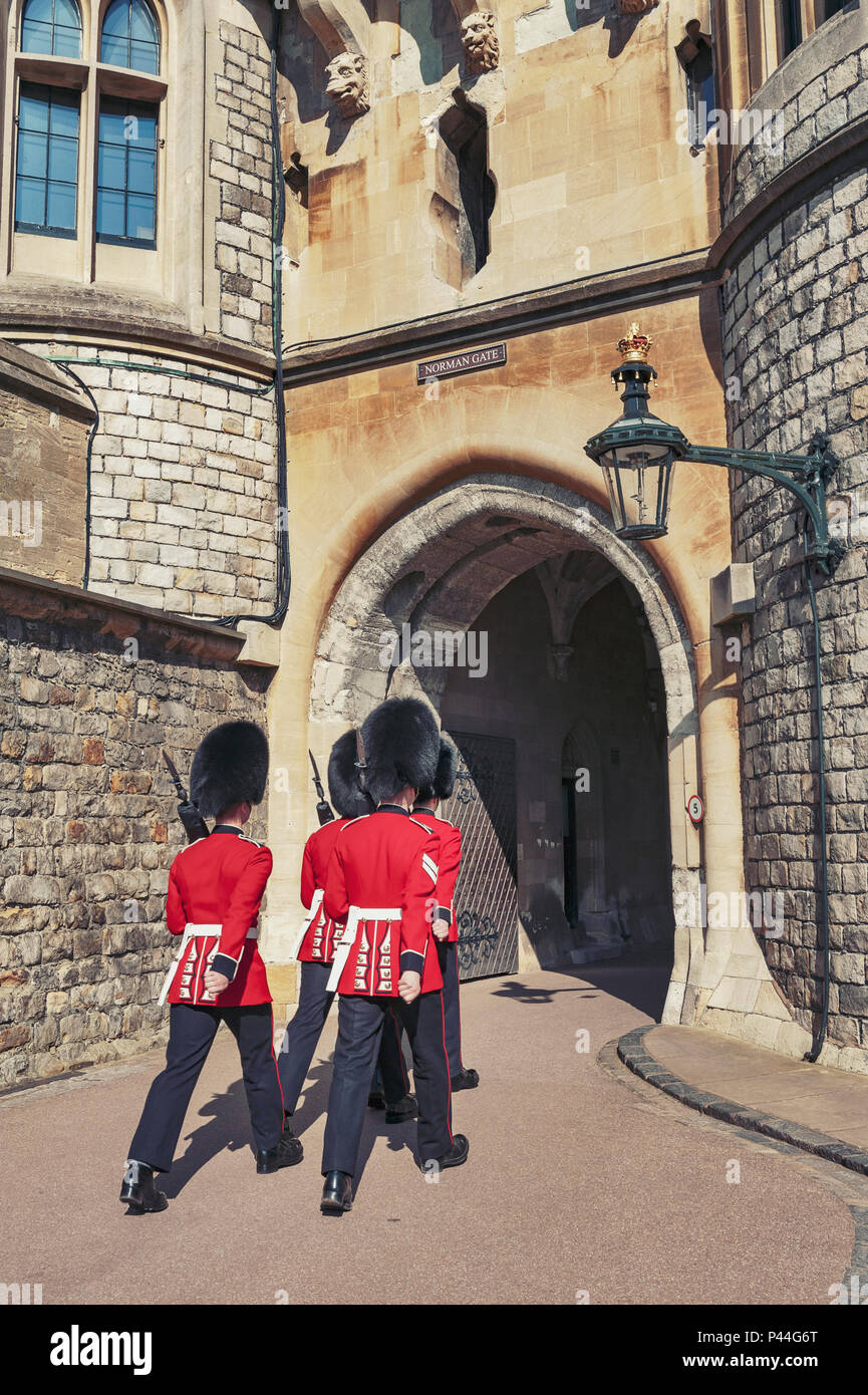 House security gate uk hi-res stock photography and images - Alamy