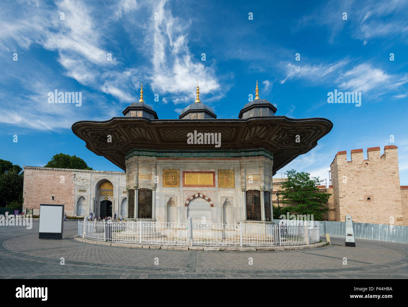 The fountain of sultan Ahmed III near hagia sophia, Istanbul , Turkey ...