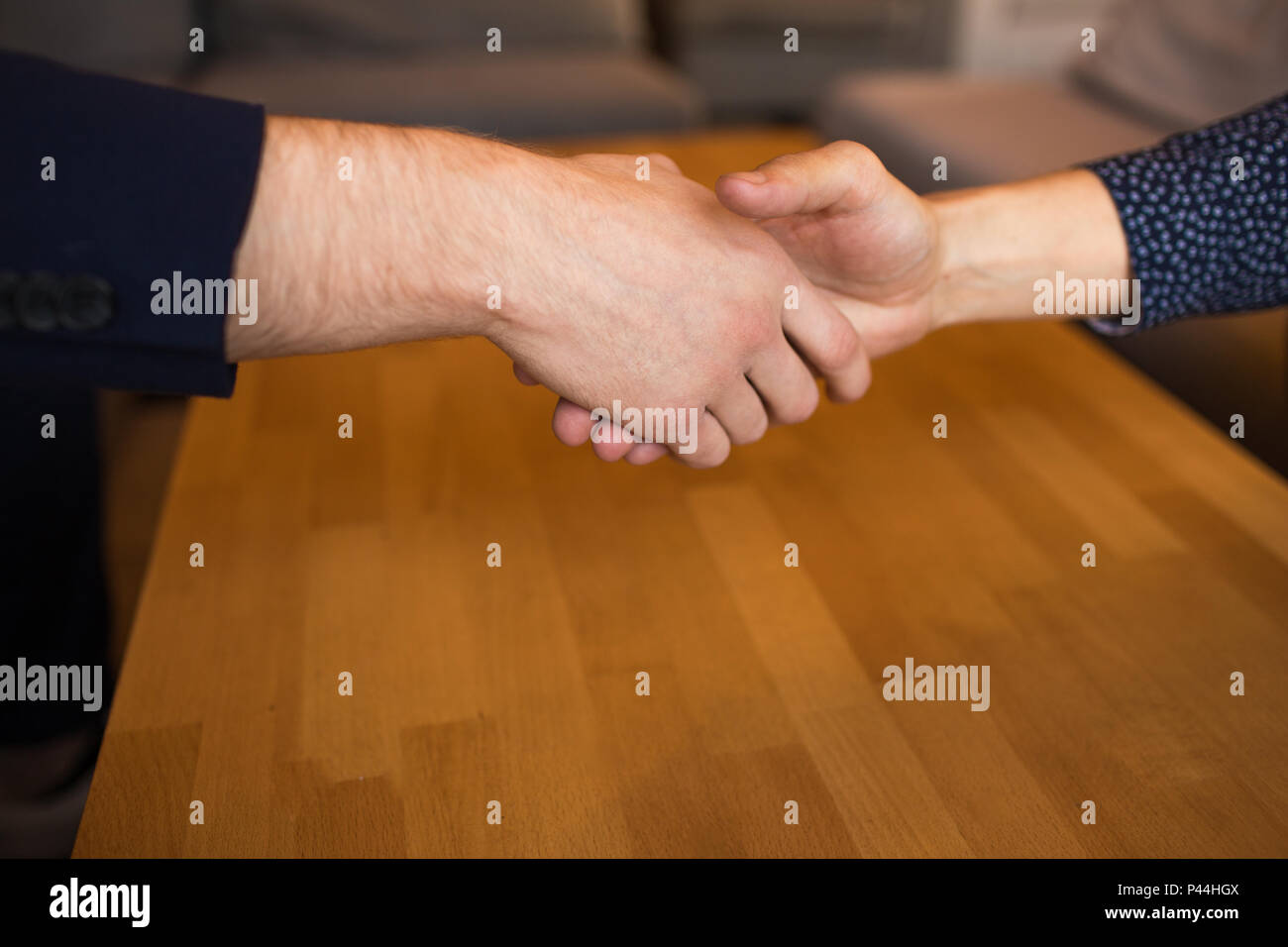 Shakes shaking hands handshake hi-res stock photography and images - Alamy