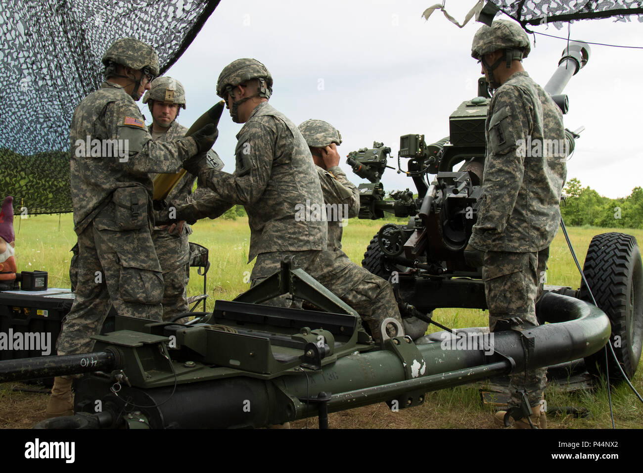 Pvt. Colton Sammons, Gun 2 assistant gunner with 1st Platoon, Battery A ...