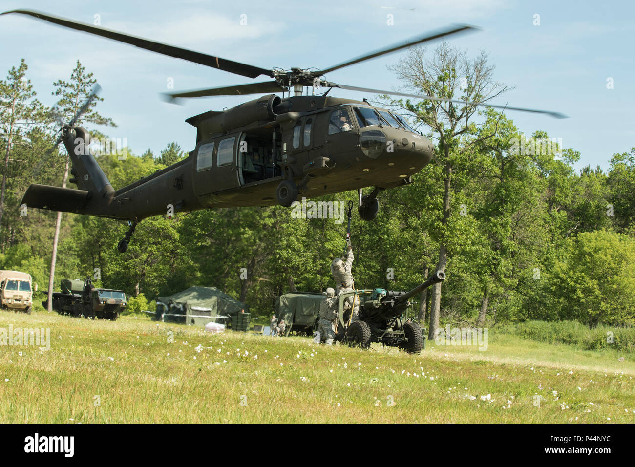 32 field artillery regiment hi-res stock photography and images - Alamy