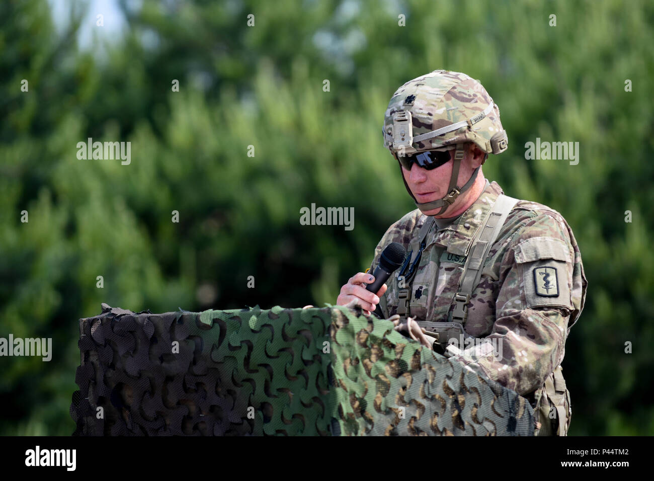 Combat operational stress control hi-res stock photography and images ...