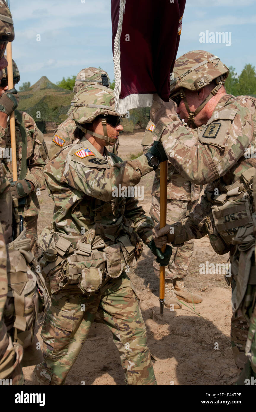 421st Medical Battalion (Multifuntional) conducts a Relinquishment of ...