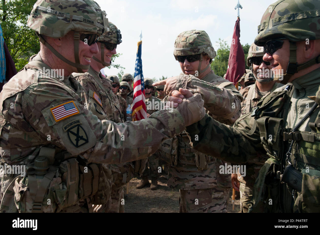 Col. William Stubbs, 30th Medical Brigade Commander, recognizes Ltc ...
