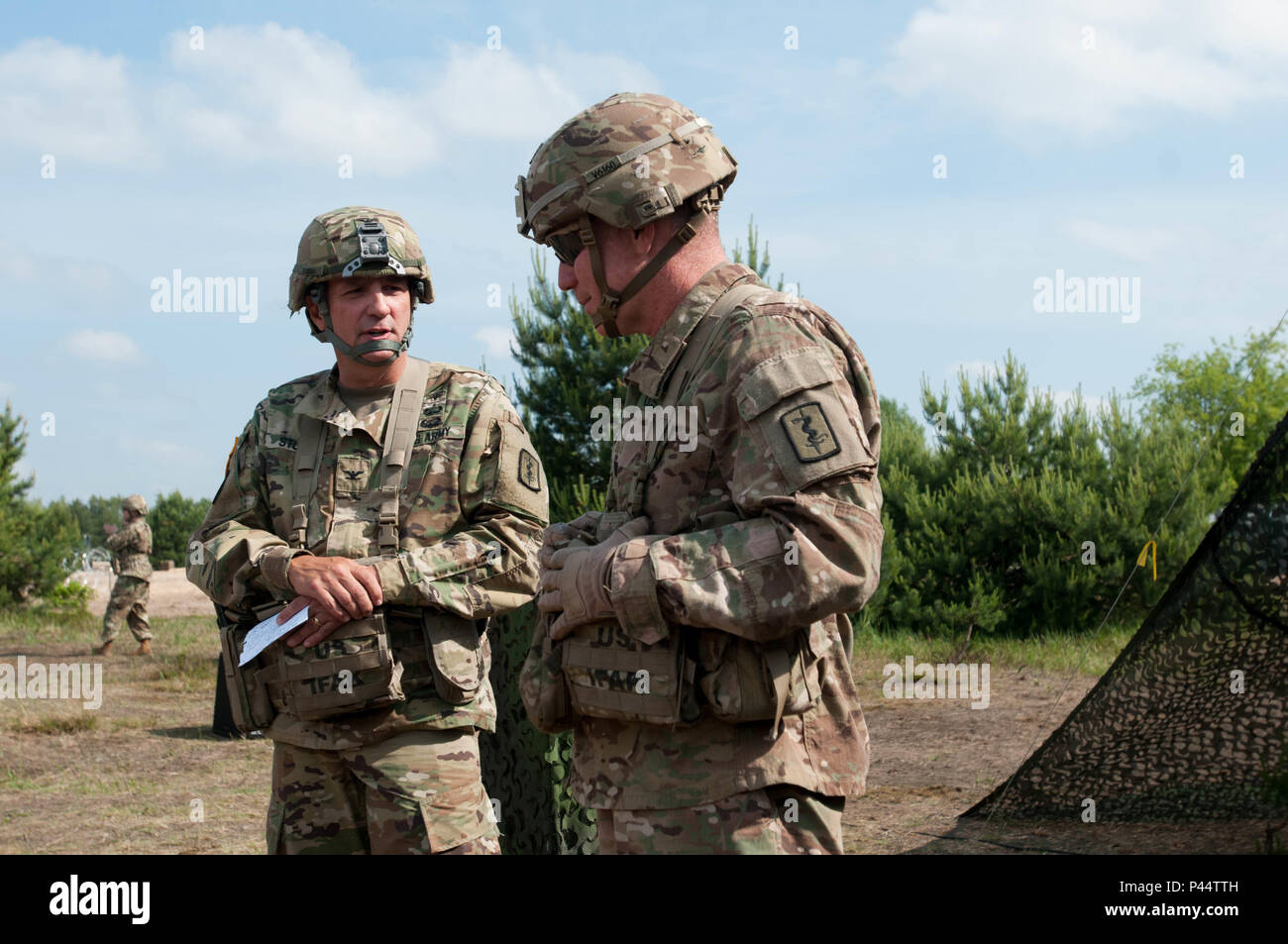 Col. William Stubbs, 30th Medical Brigade Commander, recognizes Ltc ...