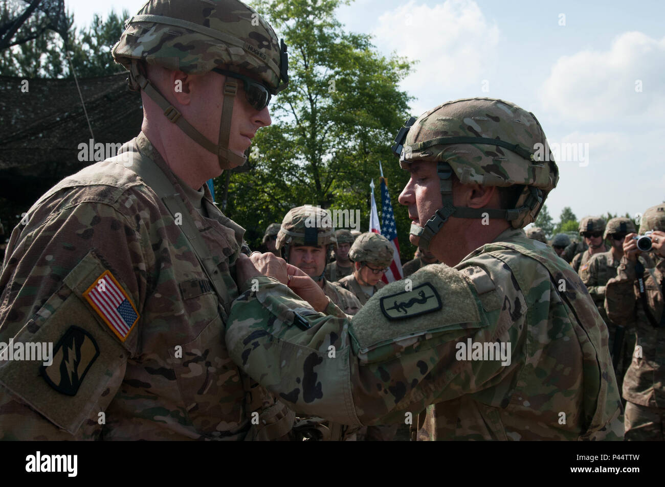 Col. William Stubbs, 30th Medical Brigade Commander, recognizes Ltc ...