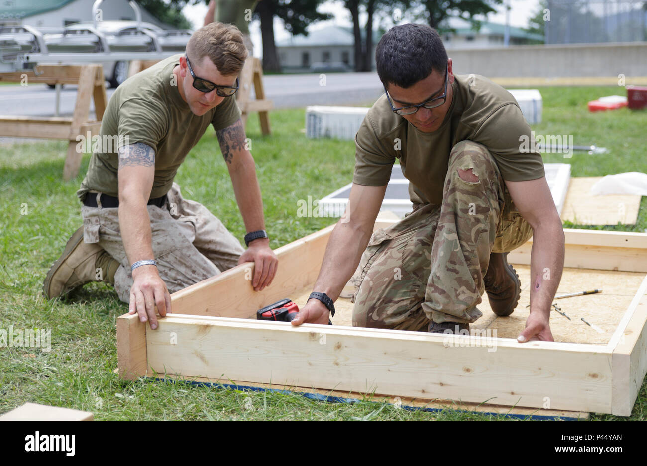 131 commando squadron royal engineers hi-res stock photography and ...