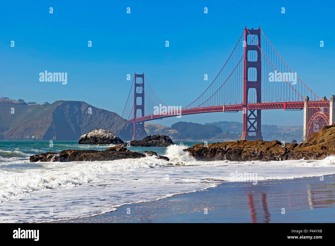 Golden Gate Bridge and California beach shore Stock Photo - Alamy
