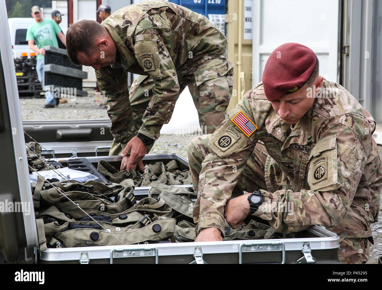 U.S. Soldiers of Headquarters and Headquarters Company, 307th Brigade ...