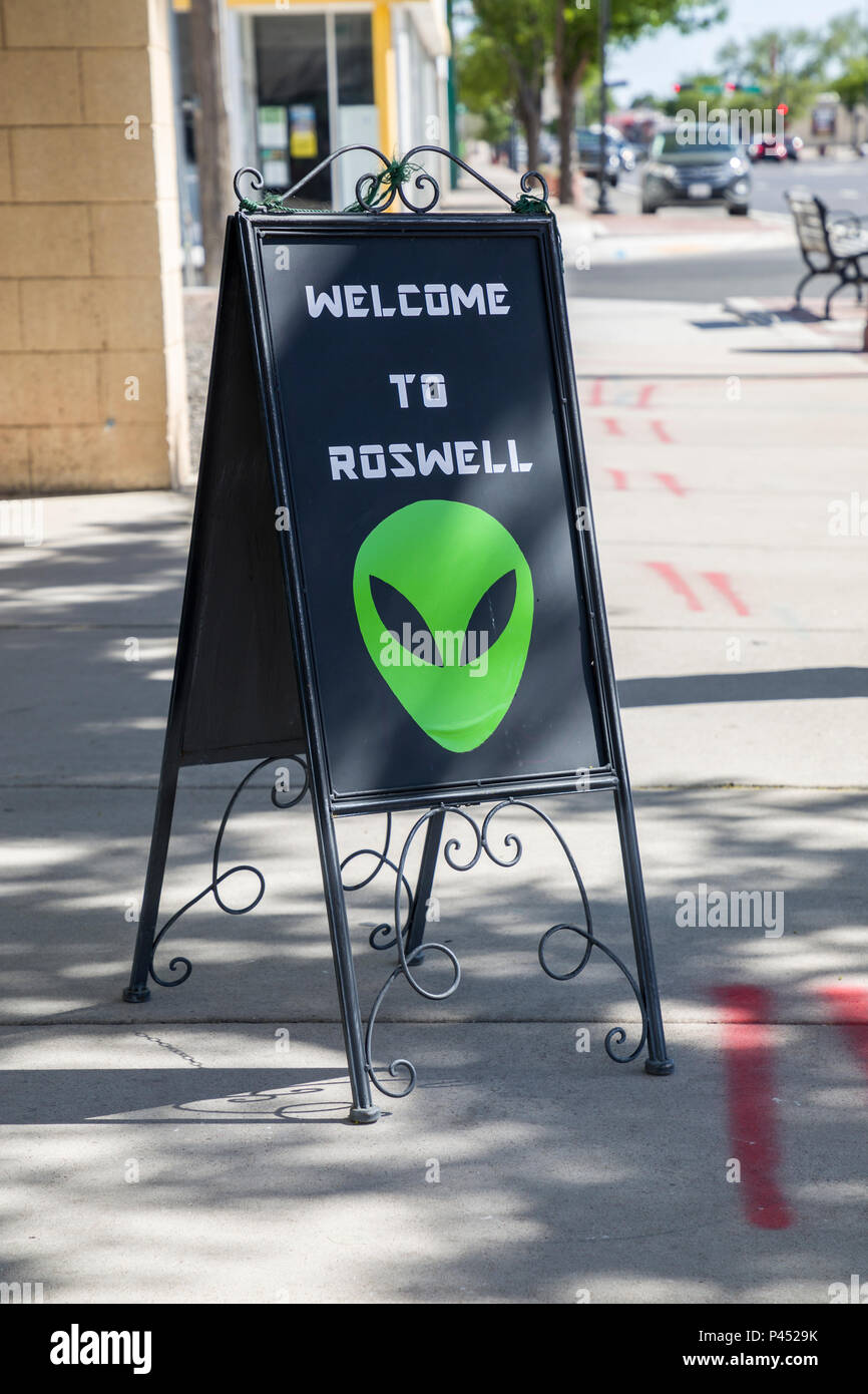 Usa sidewalk sign hi-res stock photography and images - Alamy