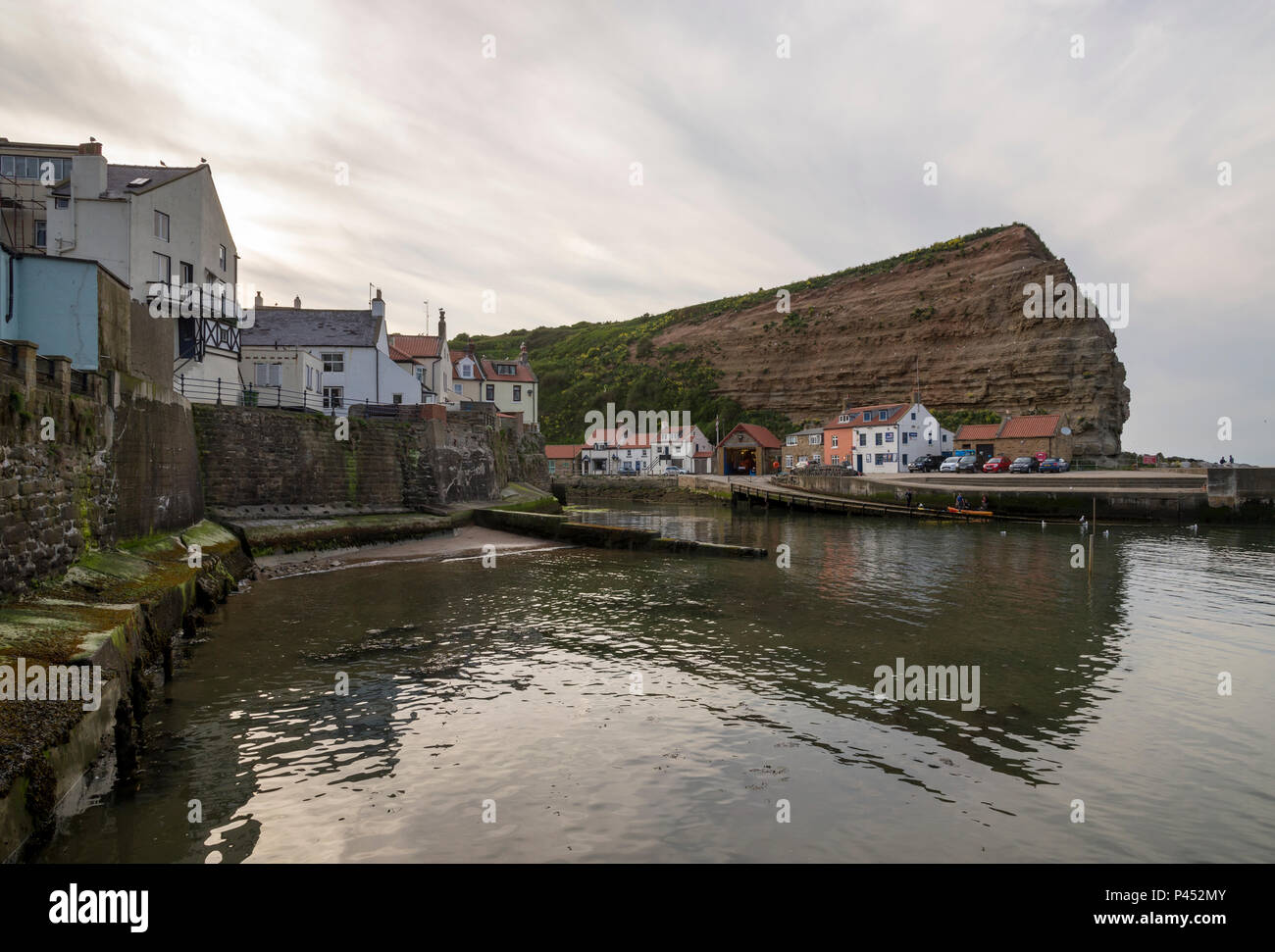 Staithes harbour at dusk, North Yorkshire, England Stock Photo - Alamy