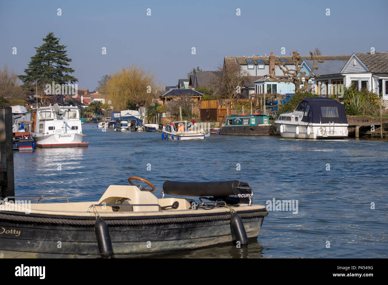 thames ditton river front river thames Stock Photo - Alamy